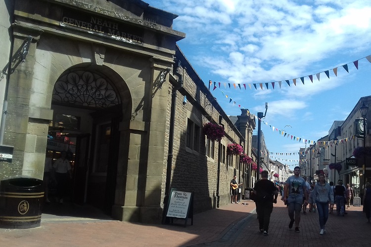 Neath Indoor Market and Signs Up to "Real Deal' Charter